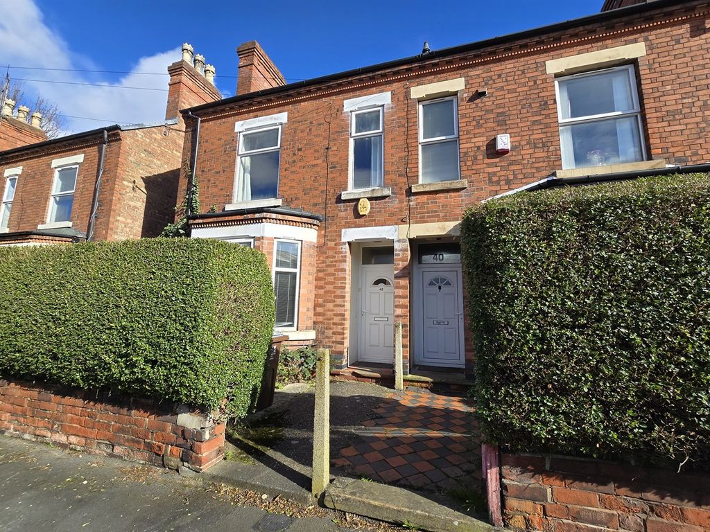 4 bed semi-detached house for sale in Lace Street, Dunkirk NG7, £ ...