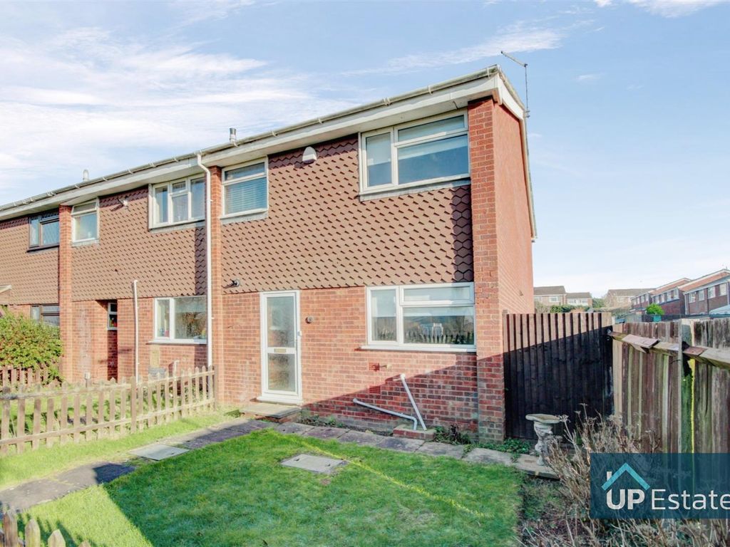 3 bed end terrace house for sale in Glebefarm Grove, Coventry CV3 - Zoopla
