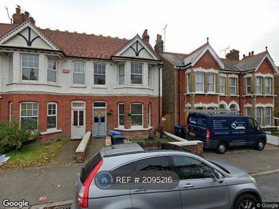 4 bed terraced house to rent in Approach Road, Margate CT9, £1,850 pcm ...