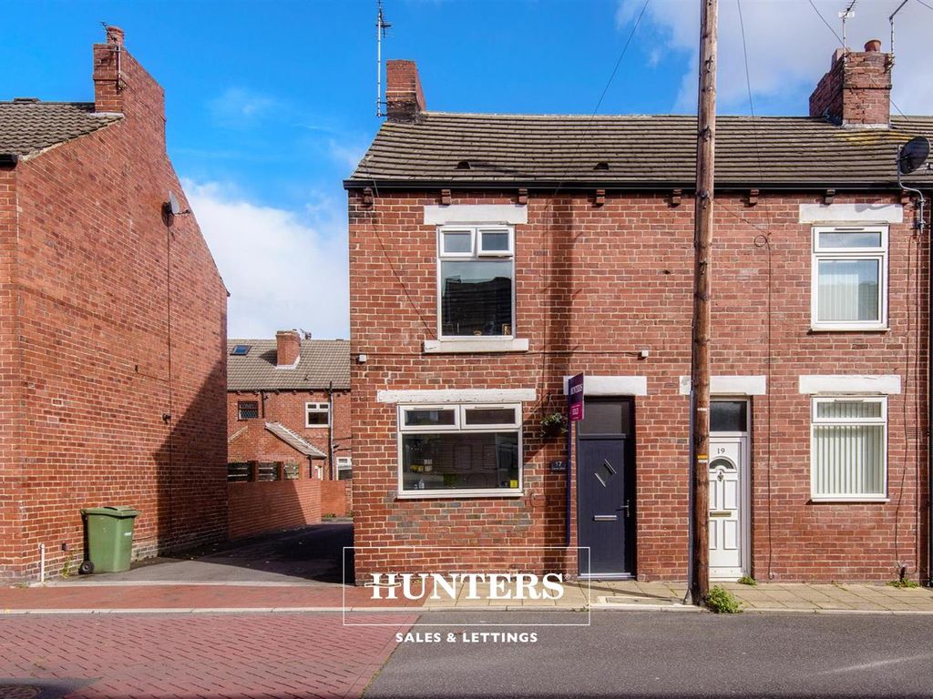 2 Bed End Terrace House To Rent In Cannon Street Castleford Wf10 £750