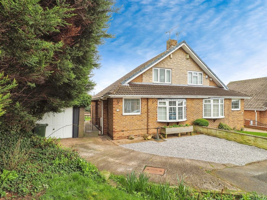 3 Bed Semi Detached Bungalow For Sale In Hallcroft Rise Royston
