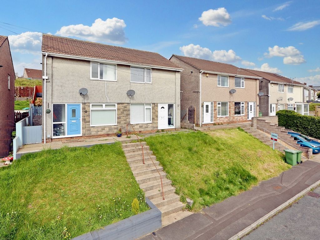 2 bed semi-detached house for sale in Clos Llangefni, Beddau ...