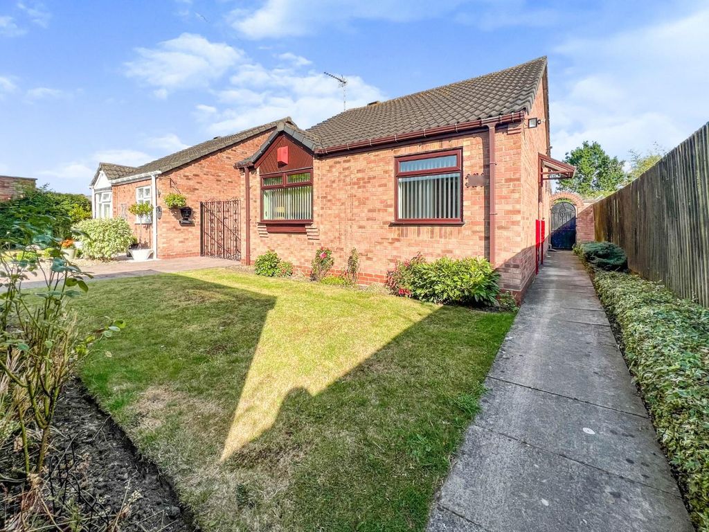 2 Bed Detached Bungalow For Sale In Potters Green Road Coventry Cv2