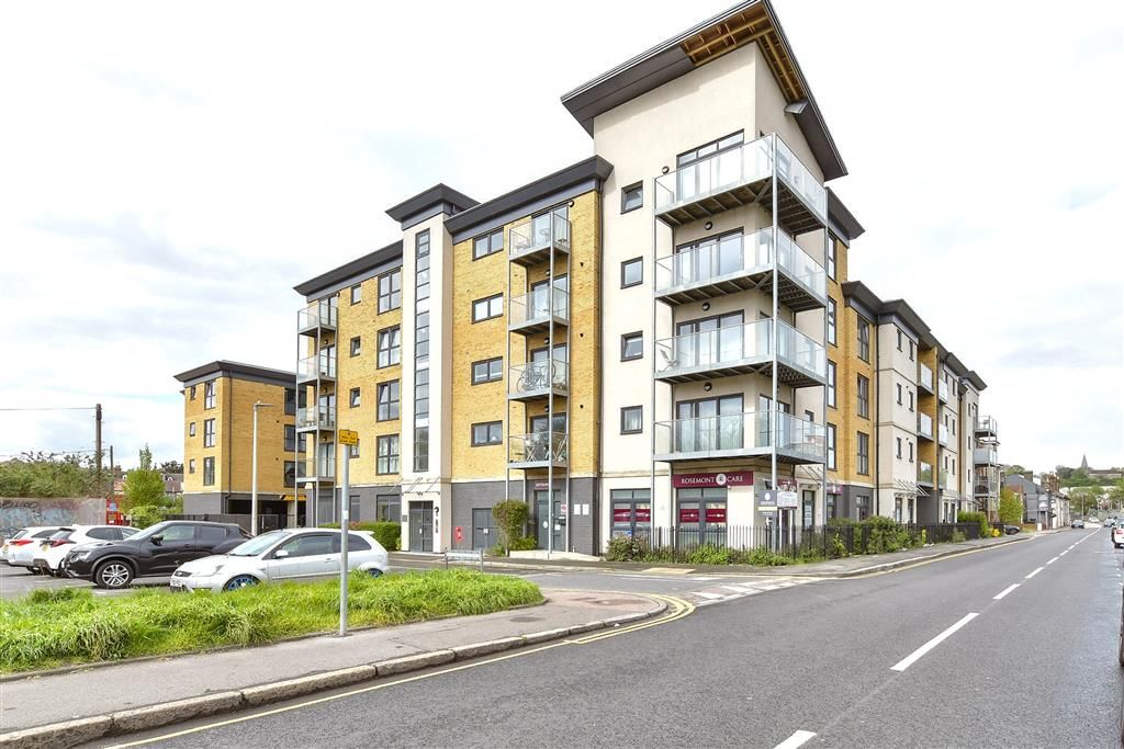 1 bed flat for sale in Station Road, Strood, Rochester, Kent ME2, £ ...