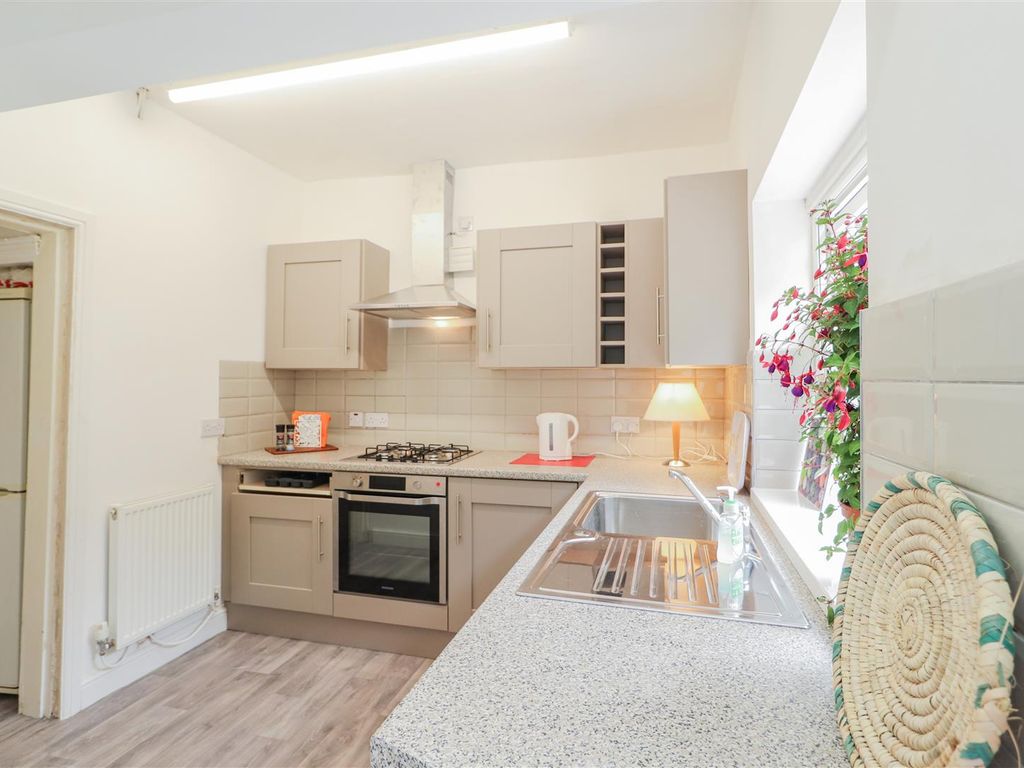 4 bed terraced house to rent in Gulson Road, Stoke, Coventry CV1 - Zoopla