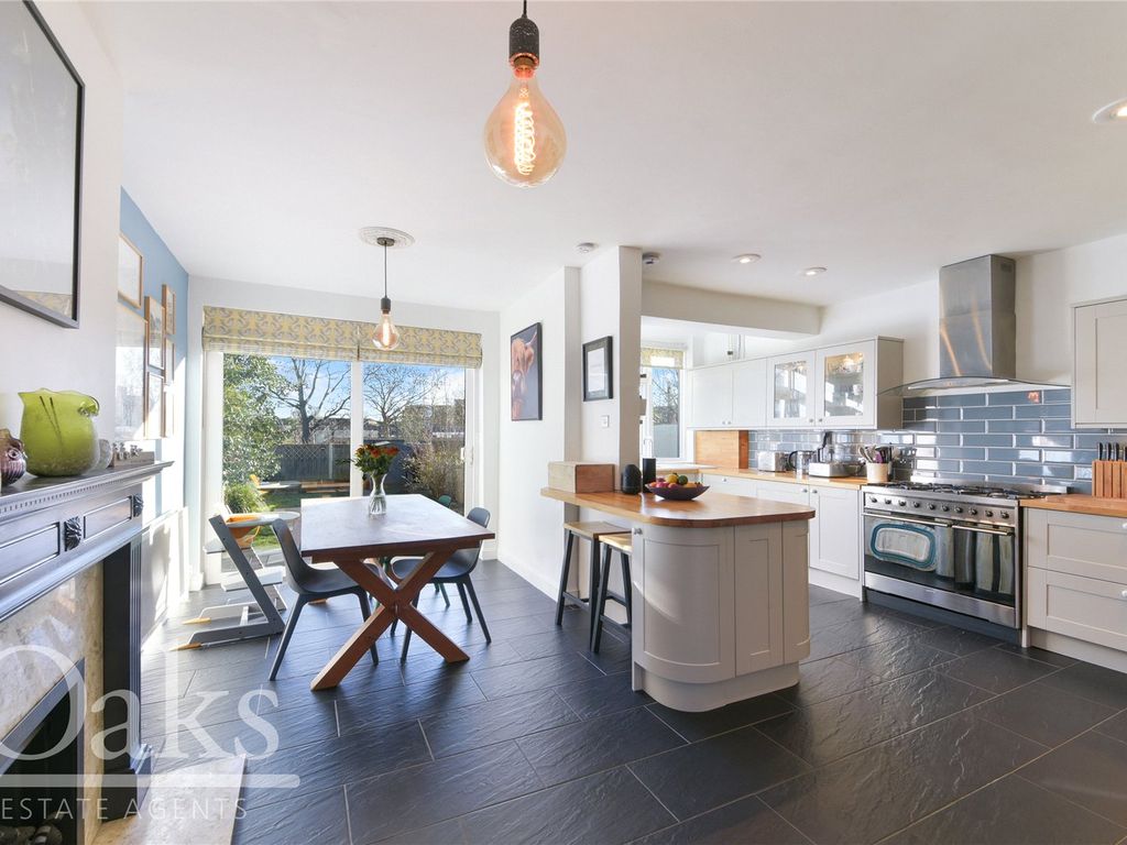 2 bed end terrace house for sale in Estcourt Road, Woodside, Croydon ...