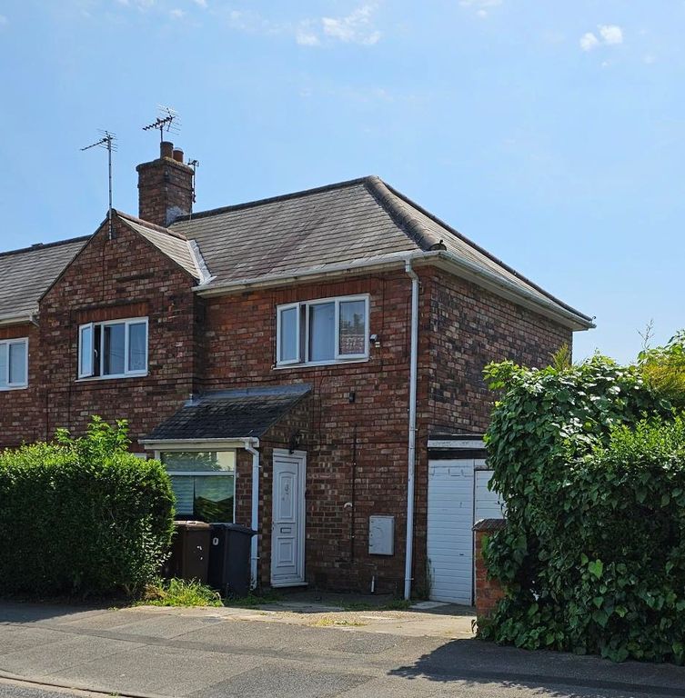 3 Bed Semi Detached House For Sale In Addison Drive Lincoln Ln2 £