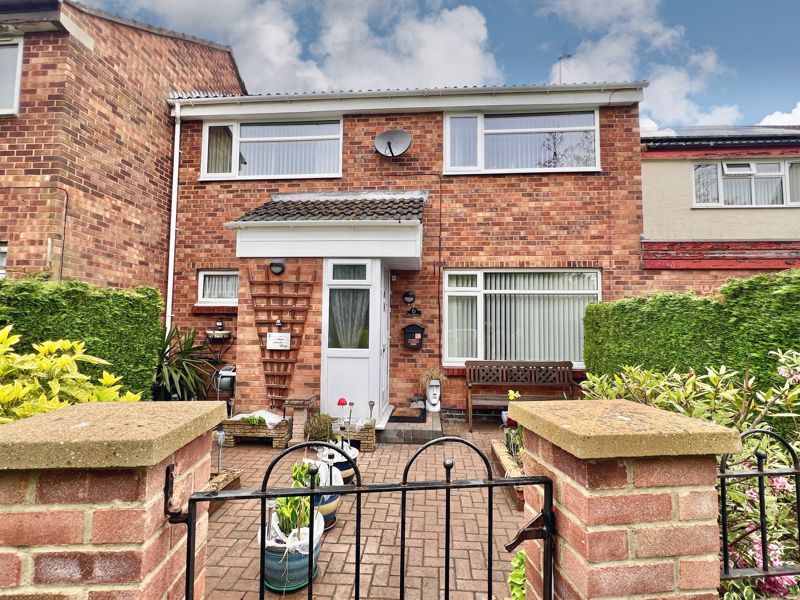 4 Bed Terraced House For Sale In School Road Monkton Heathfield