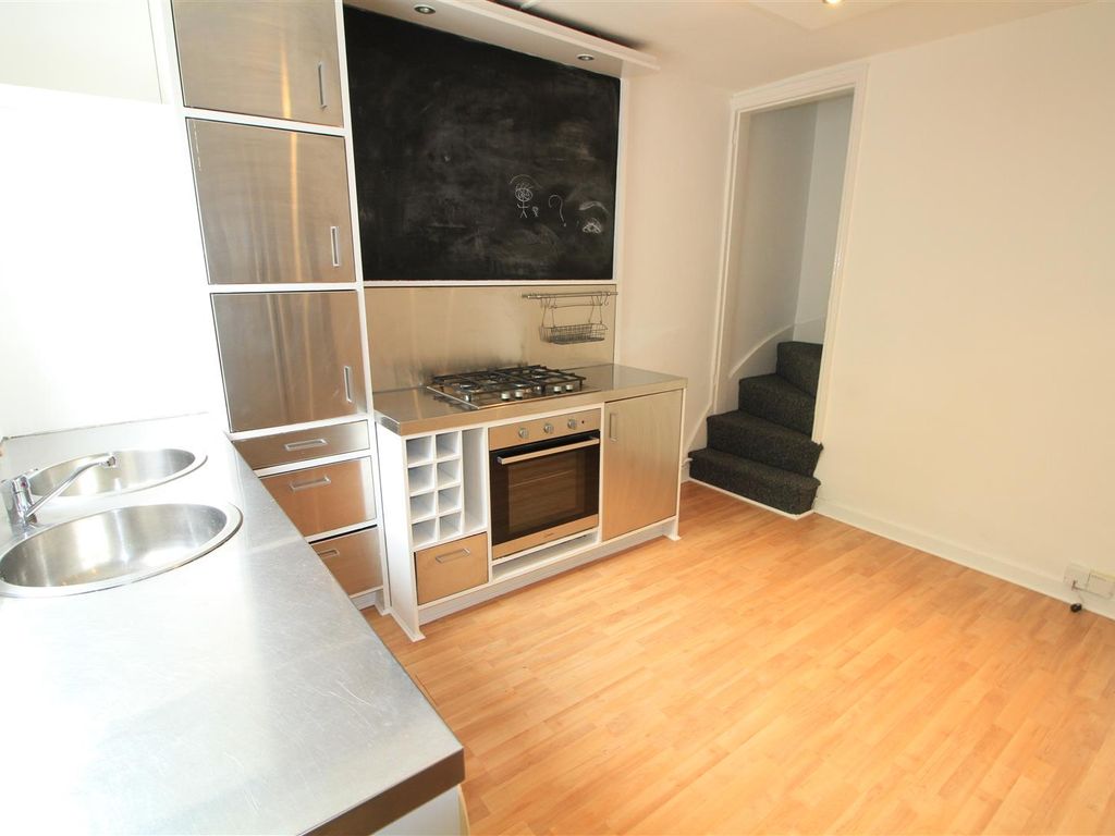 3 bed terraced house to rent in Cecil Street, Nottingham NG7, £1,195 ...