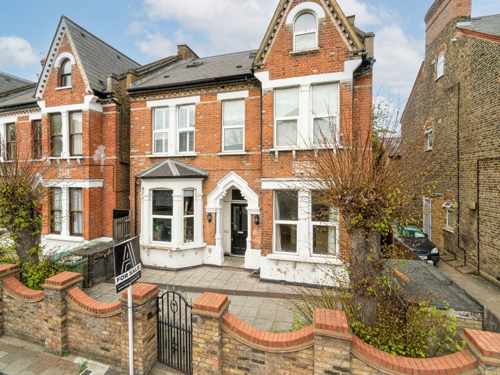 1 bed flat to rent in Longley Road, London SW17 - Zoopla