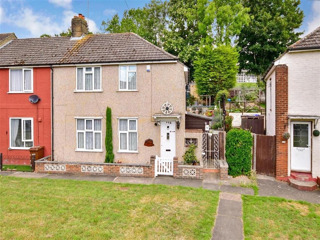 3 Bed Semi Detached House For Sale In Darnley Road Strood Rochester