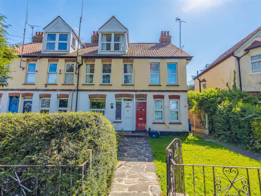 2 bed flat for sale in Carlton Avenue, Westcliff-On-Sea SS0, £179,950 ...