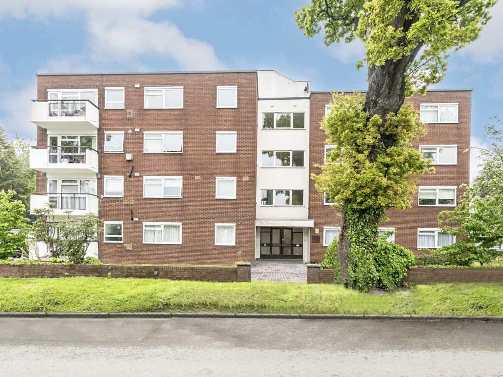 2 bed flat for sale in Ballards Lane, London N3, £500,000 - Zoopla