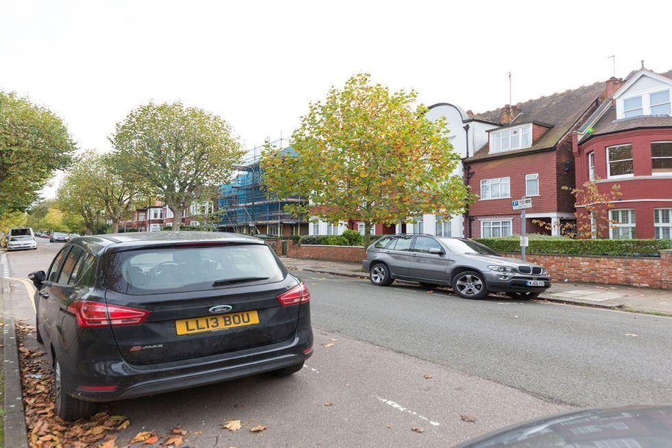 2 bed flat to rent in Dartmouth Road, Mapesbury, London NW2 - Zoopla