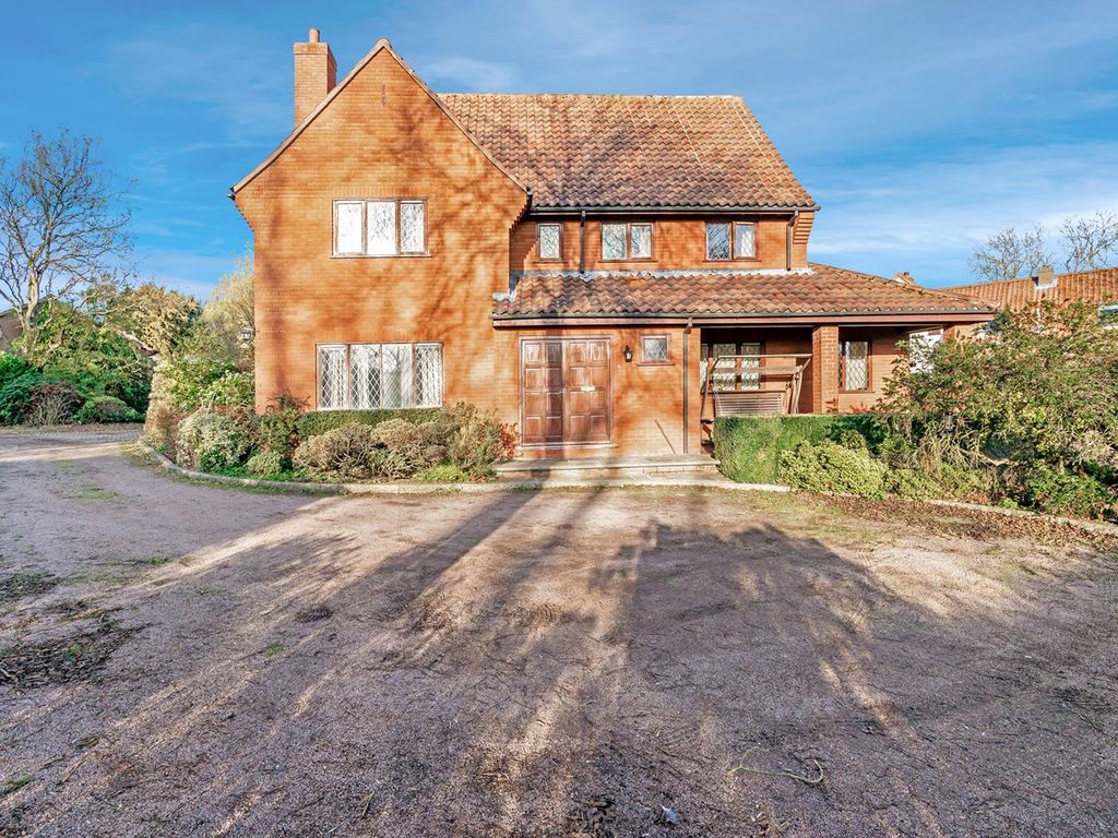 5 bed detached house for sale in Glatton Ways, Glatton, Huntingdon PE28 ...