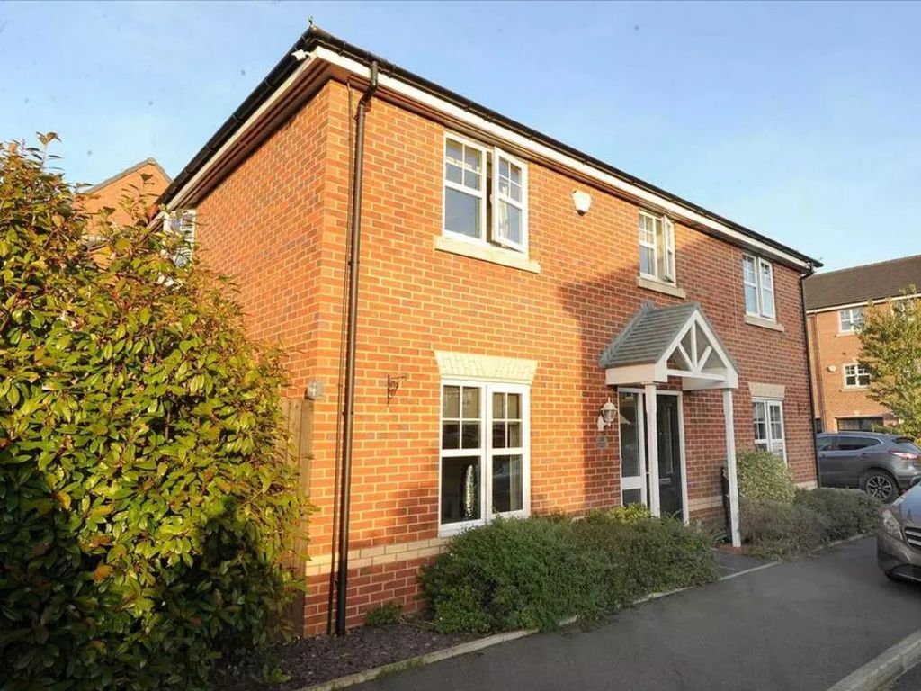 4 bed detached house to rent in Roseway Avenue, Manchester M44, £1,400 ...