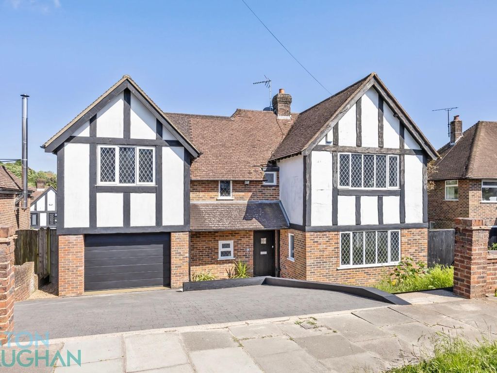 5 Bed Detached House For Sale In Brangwyn Avenue Patcham Brighton Bn1