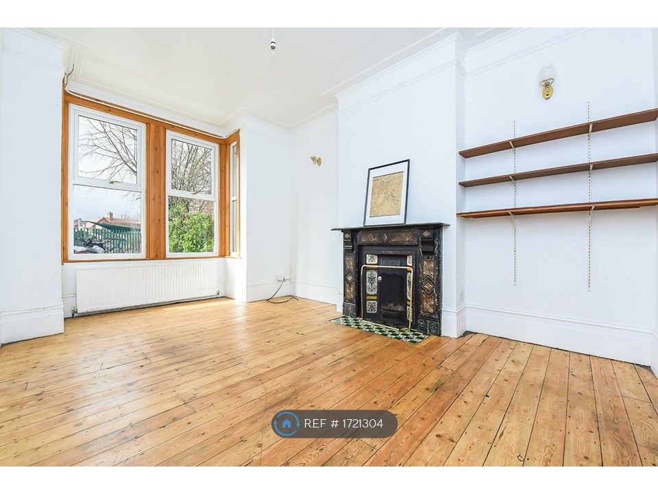 3 bed terraced house to rent in Torridon Road, London SE6 - Zoopla