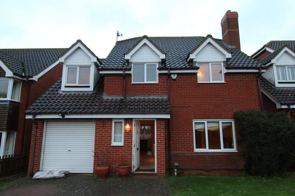 4 bed detached house to rent in Rosemary Greene Close, Caxton ...