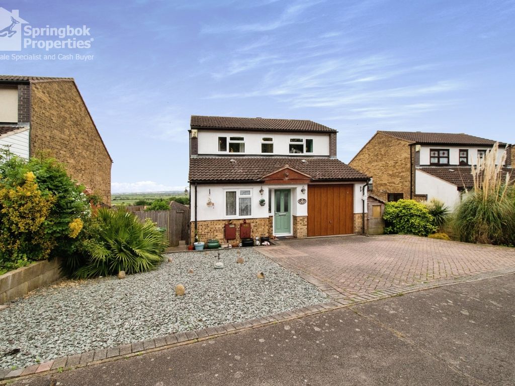 5 bed detached house for sale in Hillcrest View, Basildon, Essex SS16 ...