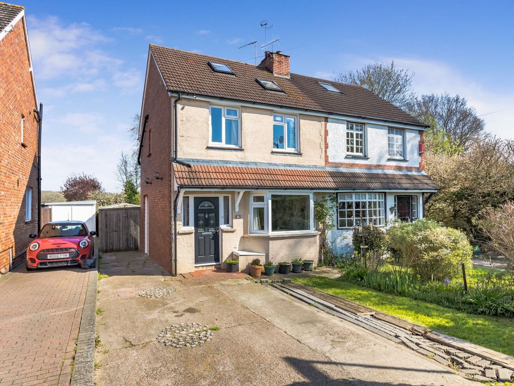 4 bed semi-detached house for sale in Honeycrock Lane, Redhill RH1 - Zoopla