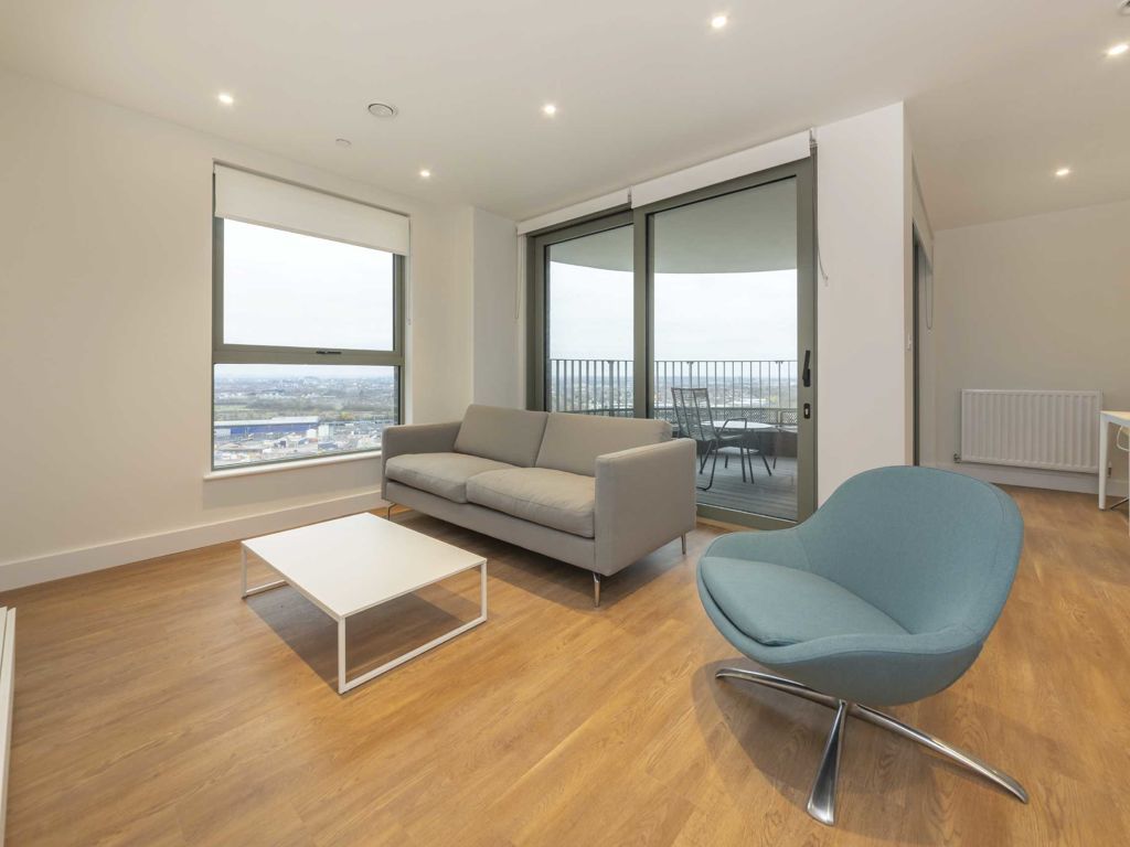 2 bed flat to rent in Union Way, London NW10, £2,249 pcm - Zoopla