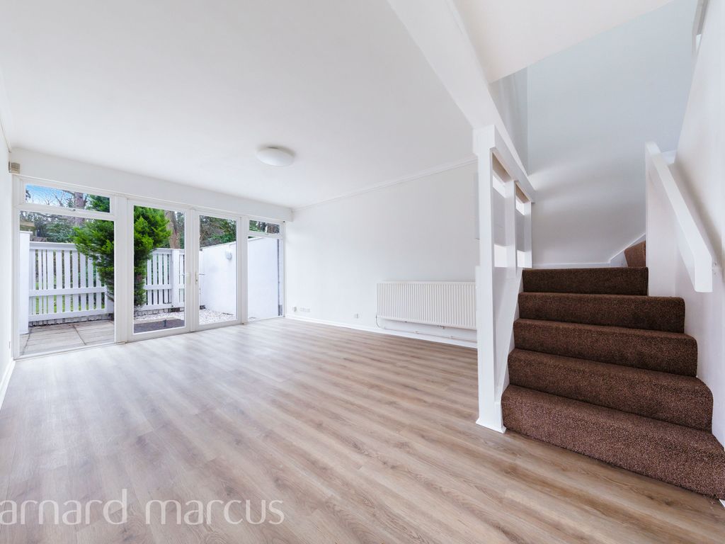 4 bed terraced house to rent in Hunters Way, Croydon CR0 - Zoopla