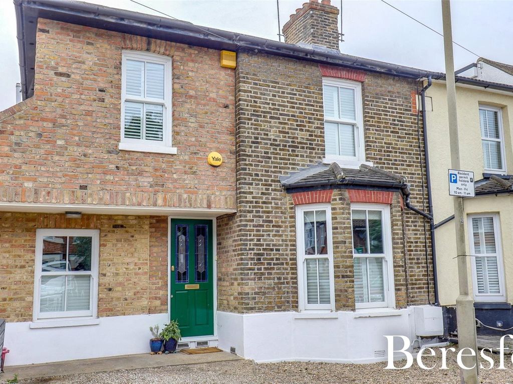 4 bed semi-detached house for sale in Woodman Road, Warley CM14 - Zoopla