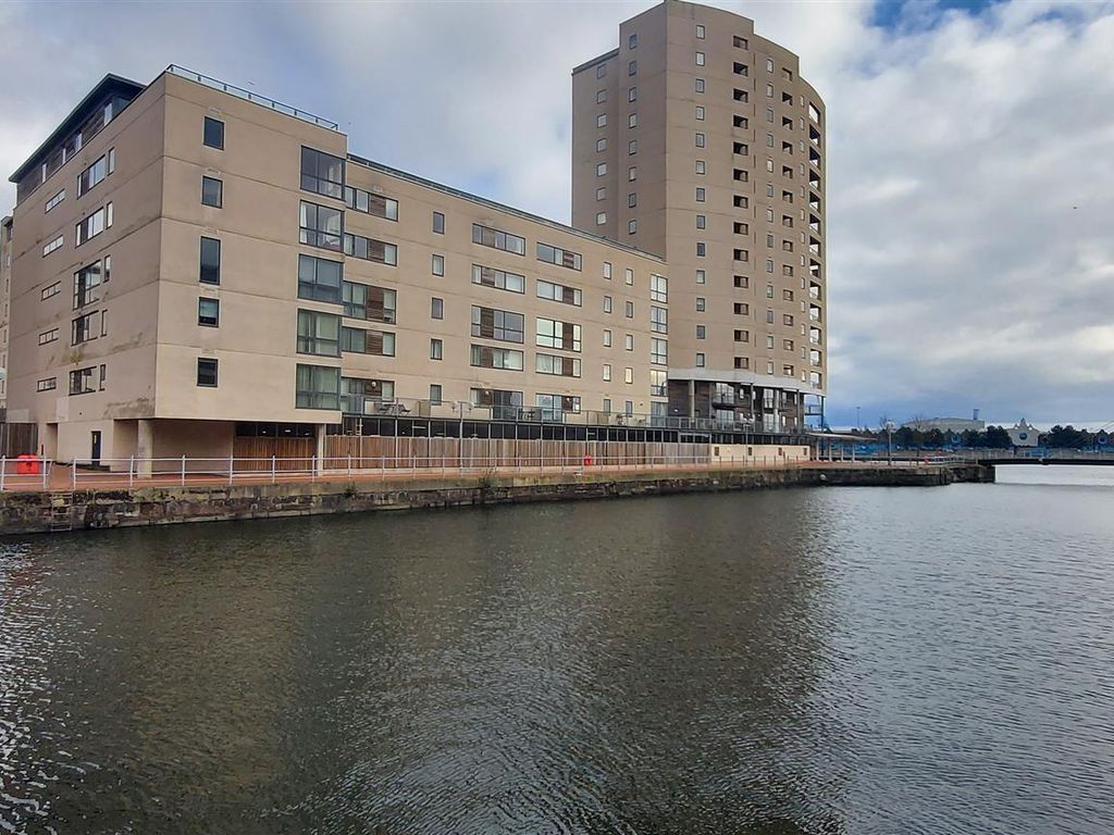 2 bed flat to rent in Falcon Drive, Cardiff CF10 - Zoopla