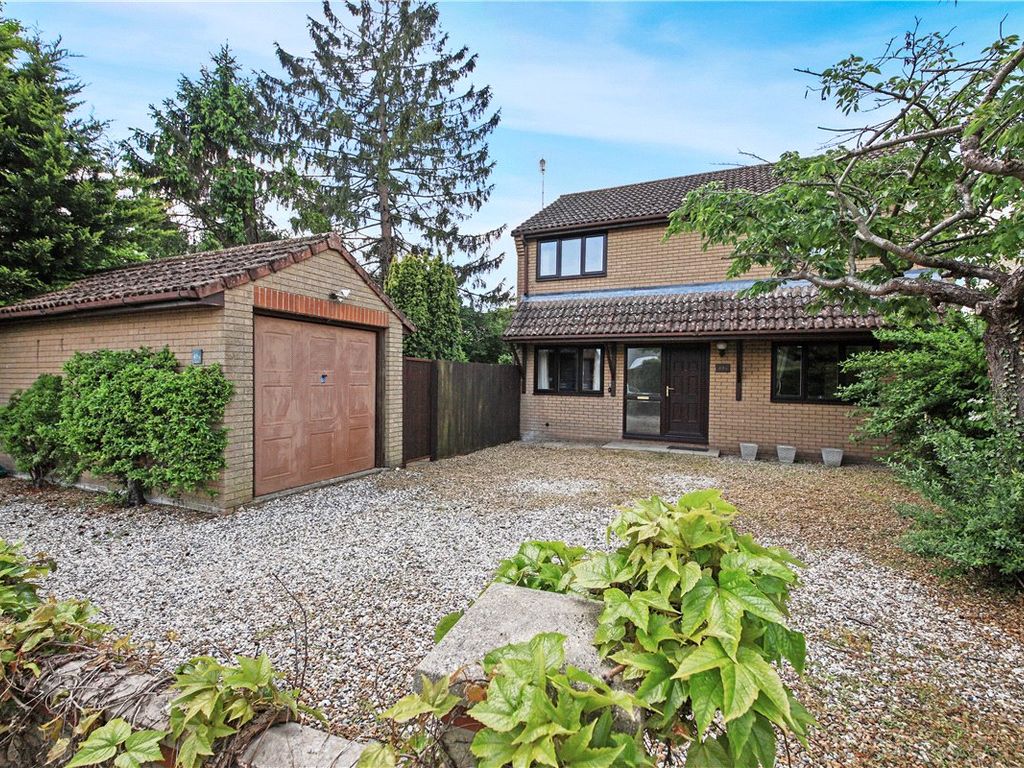 3 bed detached house for sale in Longstanton Road, Oakington, Cambridge ...