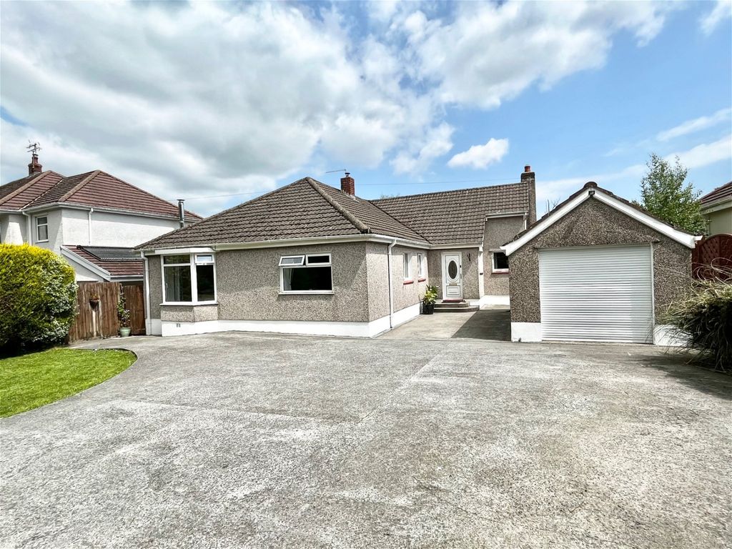 4 bed bungalow for sale in Garrod Avenue, Dunvant, Swansea SA2 - Zoopla