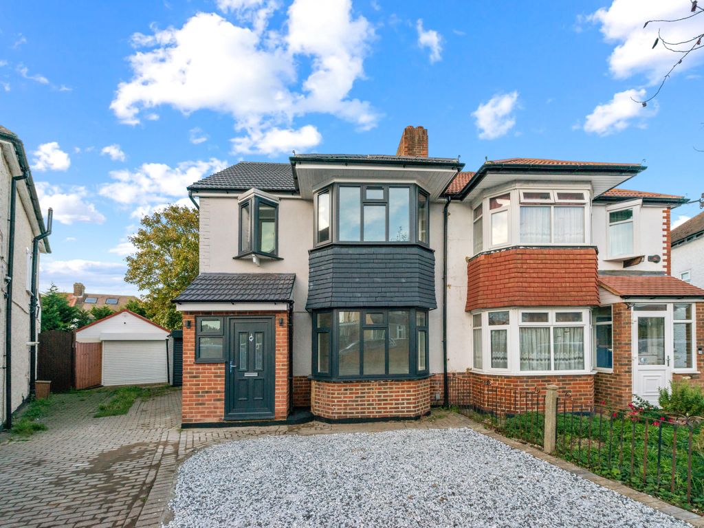4 Bed Semi Detached House For Sale In Wills Crescent Whitton Hounslow