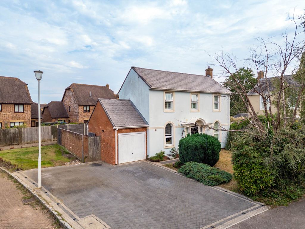3 bed detached house for sale in The Comfrey, Watermead, Aylesbury HP19 ...