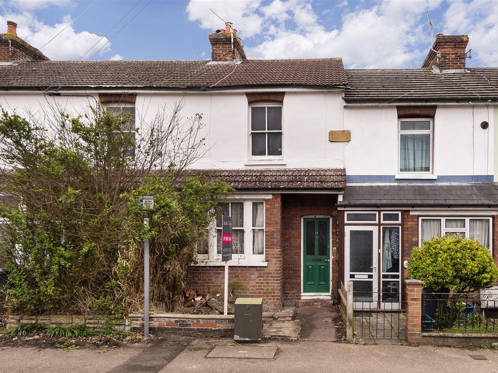 2 bed terraced house for sale in Sussex Road, Tonbridge TN9 - Zoopla