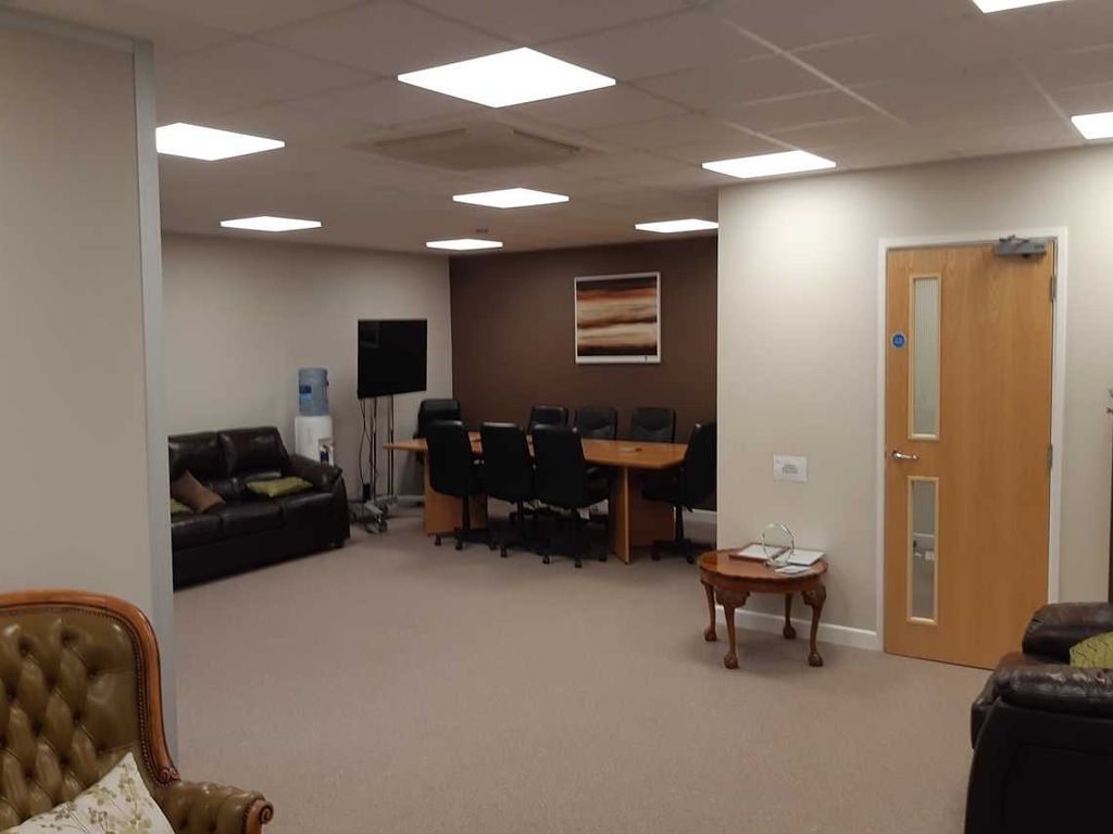 Light industrial to let in Bamel Way, Gloucester GL3, £30,000 pa - Zoopla