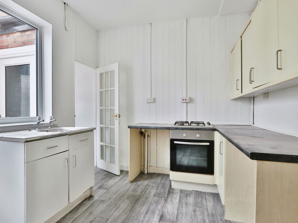 2 Bed Terraced House For Sale In Raglan Avenue Raglan Street Hull Hu5