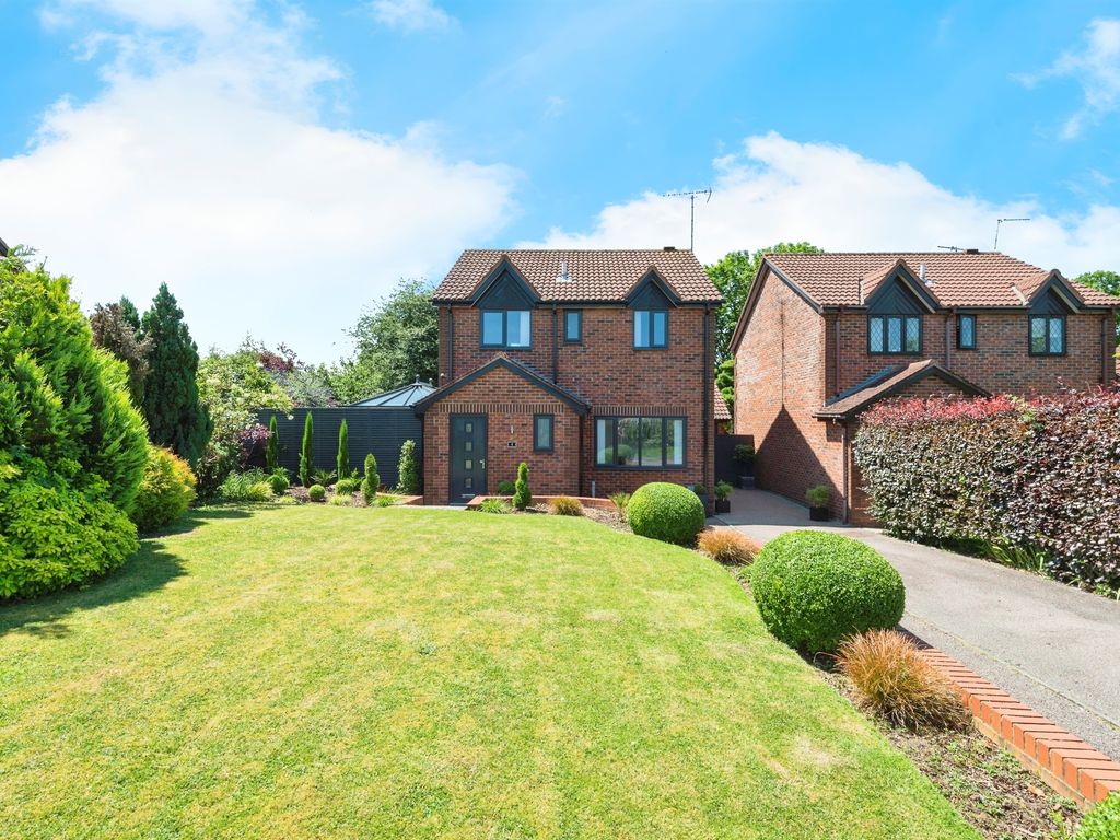5 bed detached house for sale in Hilton Close, Stevenage SG1, £740,000 ...
