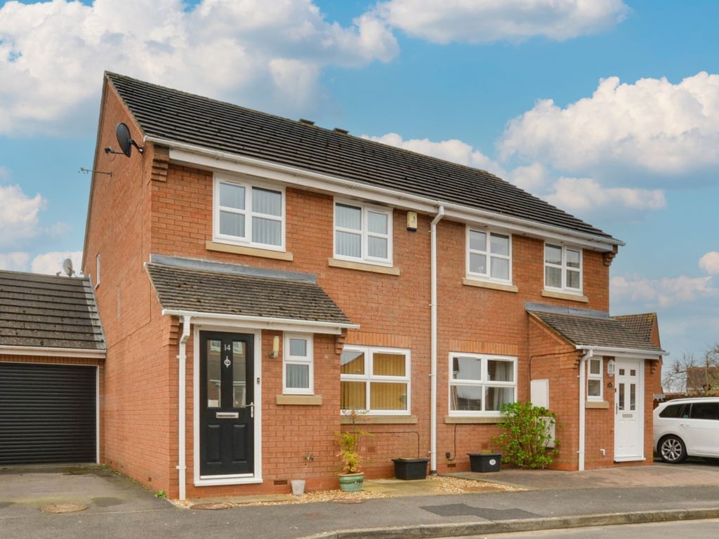 3 Bed Semi Detached House For Sale In Speedwell Close Melksham