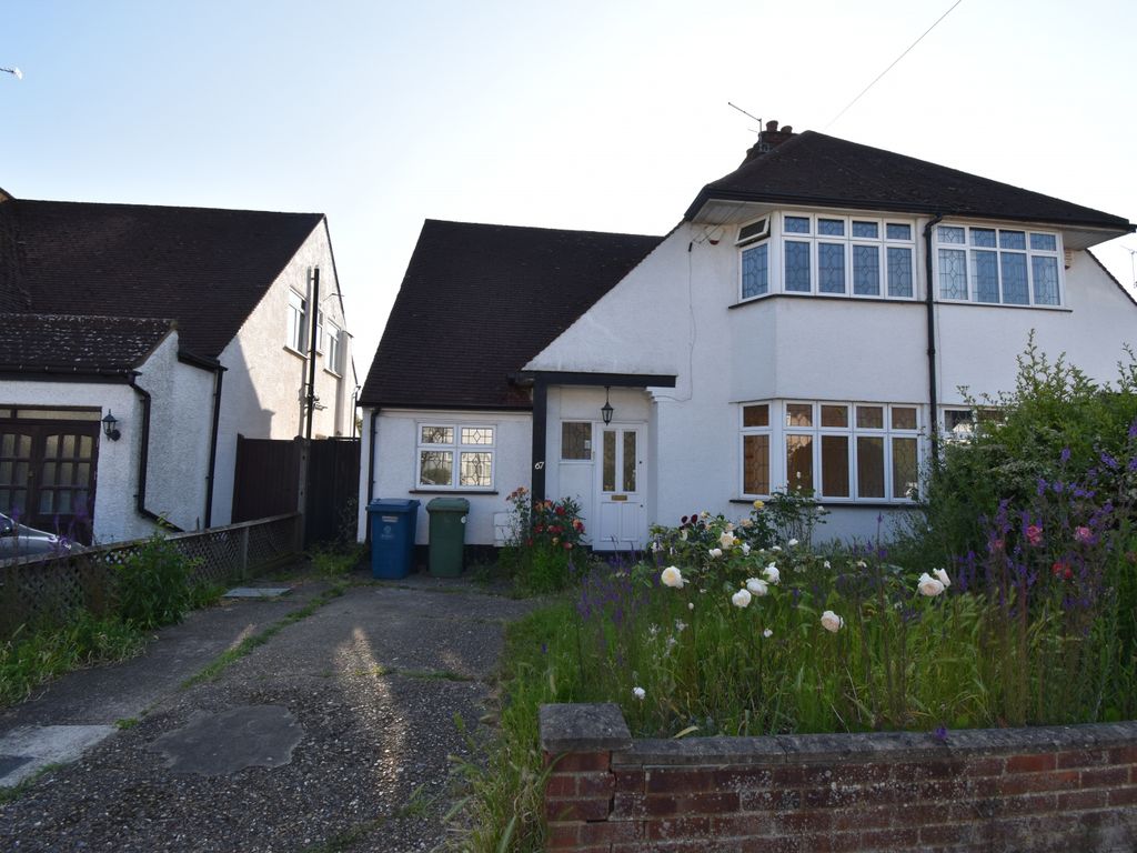 3 Bed Semi Detached House To Rent In Central Avenue Pinner Ha5 £2 600