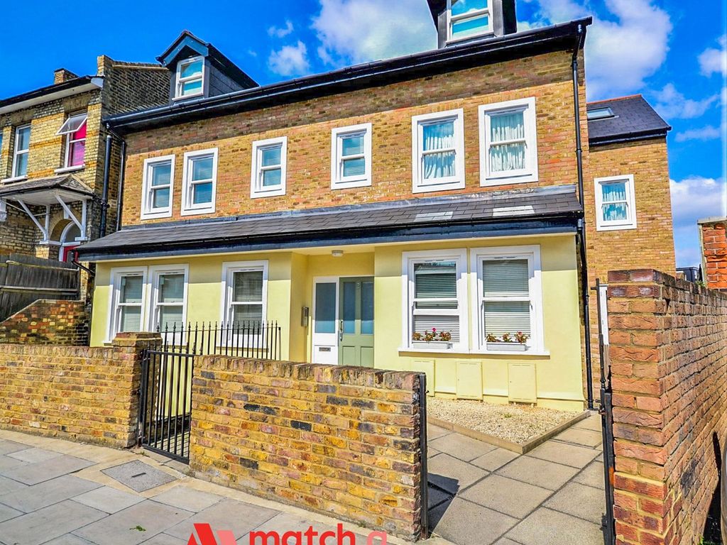 2 bed flat for sale in Lothair Road, Ealing, London W5, £550,000 - Zoopla