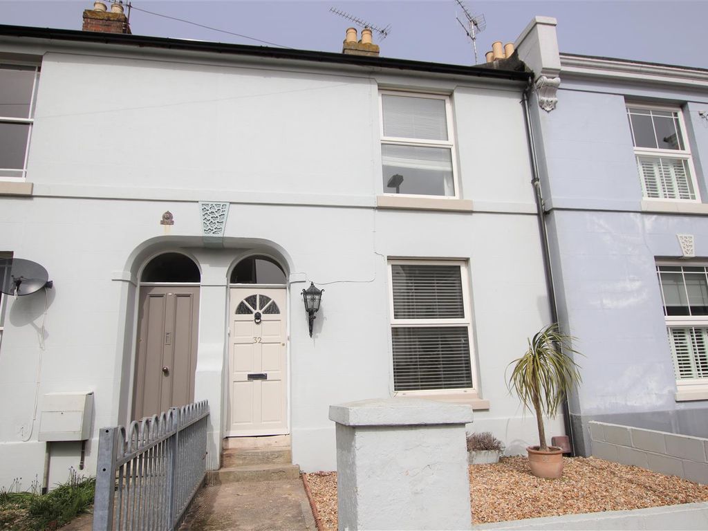 2 bed terraced house to rent in Oving Road, Chichester PO19, £1,400 pcm ...