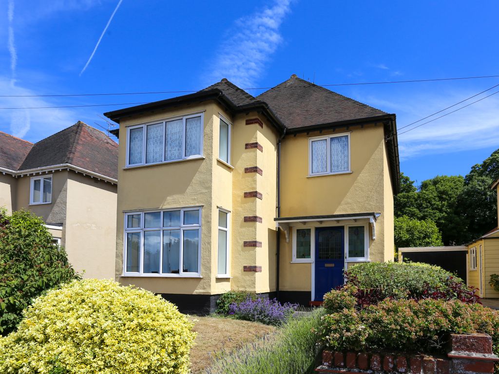 4 bed detached house for sale in Garrison Lane, Felixstowe IP11, £ ...