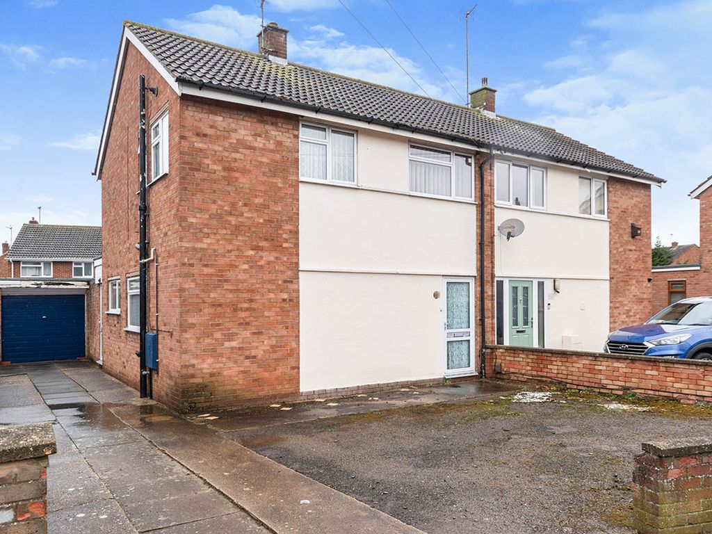 3 Bed Semi Detached House For Sale In Knights Avenue Clapham Bedford
