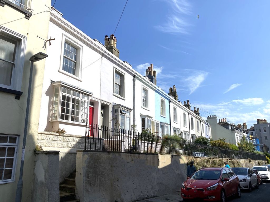 2 bed terraced house to rent in Wellington Terrace, Hastings TN34 - Zoopla