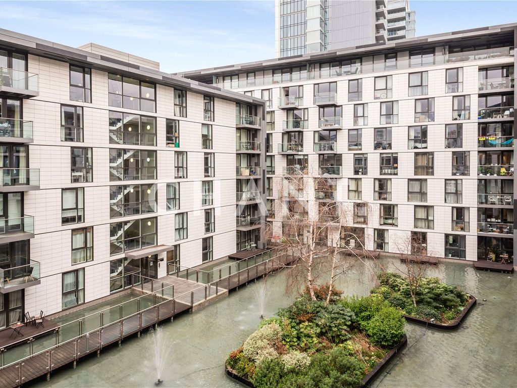 1 bed property to rent in 120 Gowers Walk, Aldgate, London E1, £2,050 ...