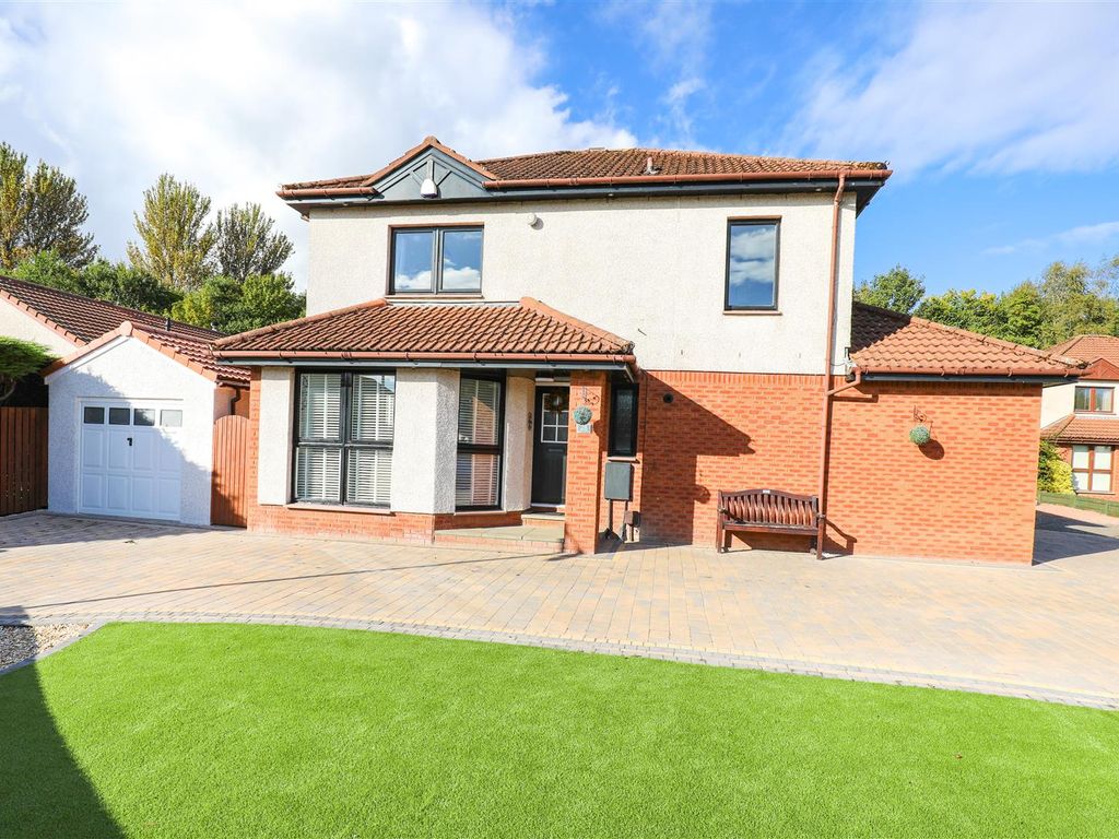 5 bed detached house for sale in Auchavan Gardens, Glenrothes KY7 - Zoopla