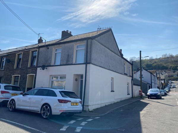 3 bed terraced house to rent in Railway Terrace, Penrhiwceiber ...