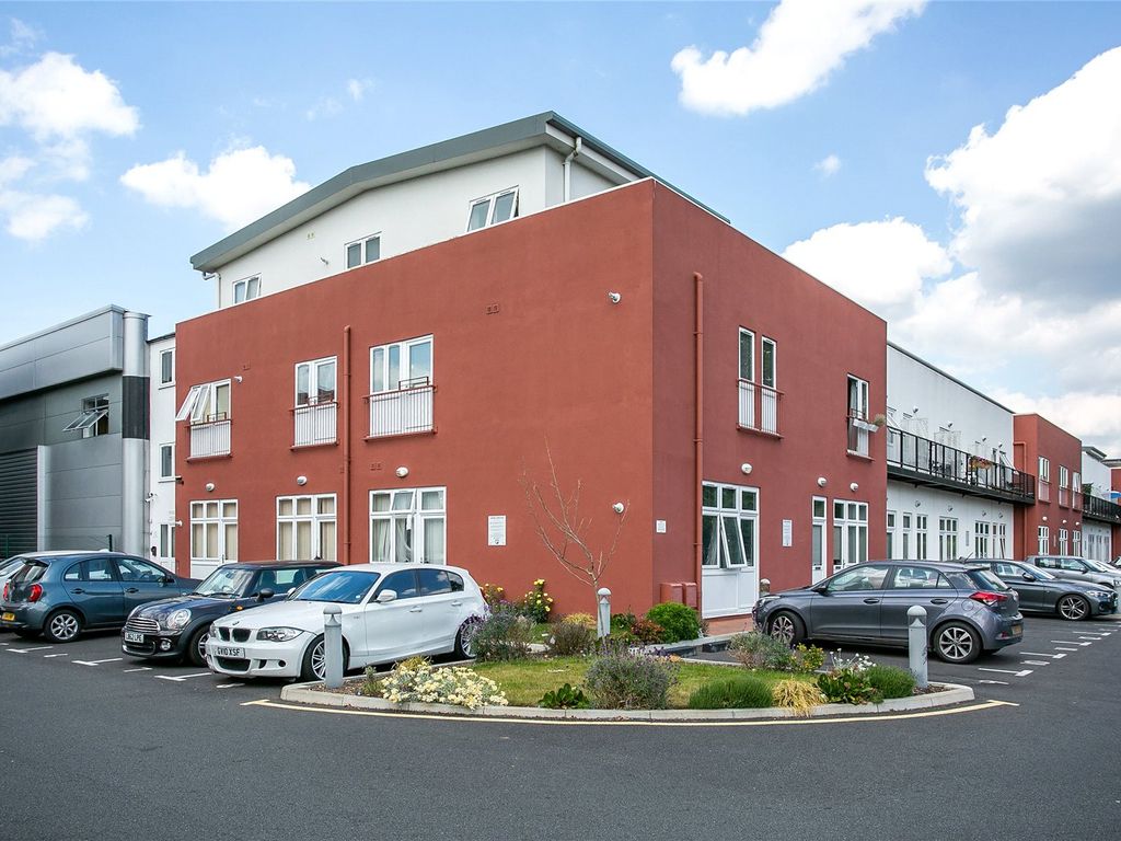 1 bed flat for sale in Dwight Road, Watford, Hertfordshire WD18 - Zoopla