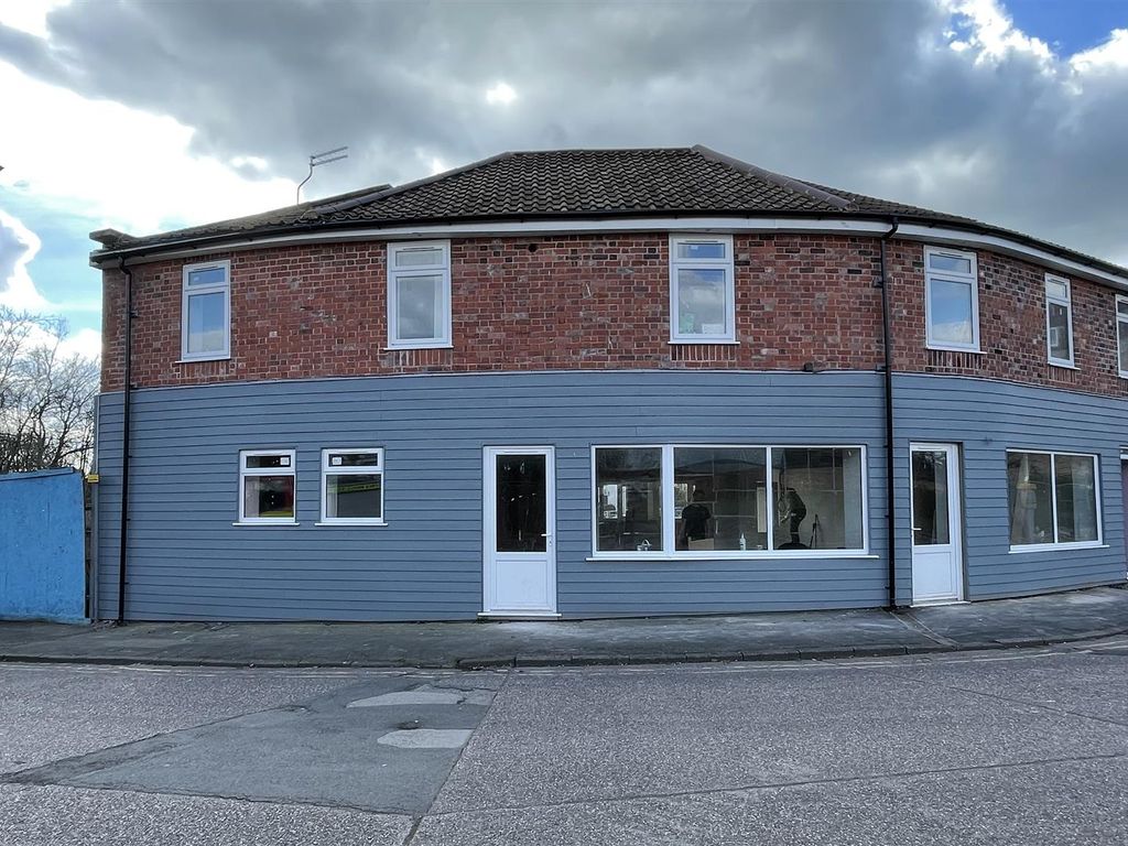 Retail premises to let in 2 High Street, Crewe CW2, £15,000 pa - Zoopla