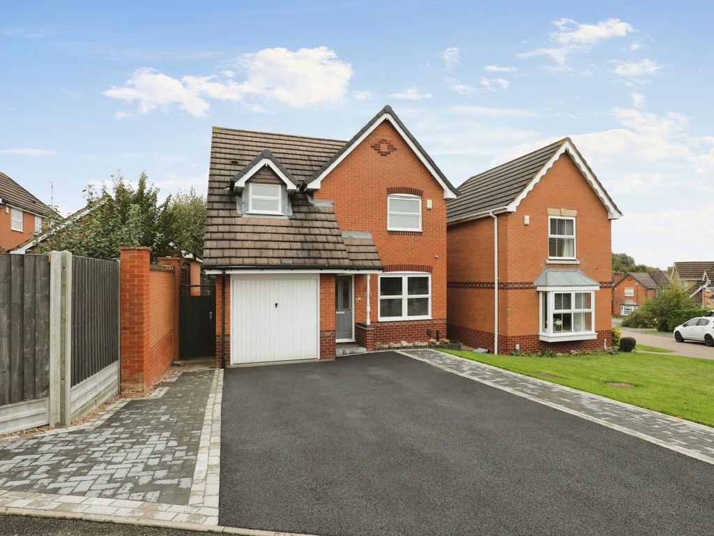 3 bed detached house for sale in Mallow Way, Rugby CV23, £340,000 - Zoopla